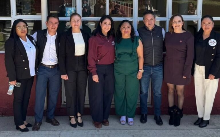 Inauguran Omar Sánchez y Karina Labastida programa de Desayunos ...
