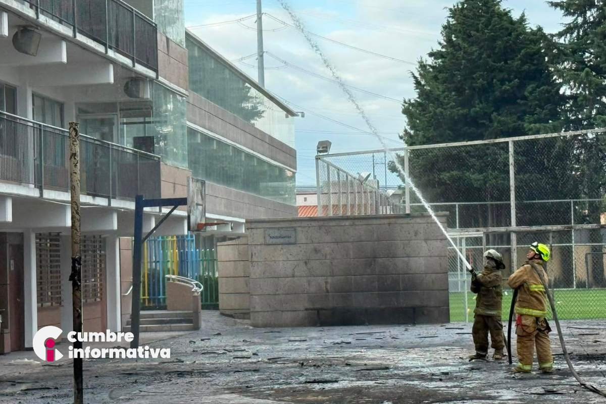 Sofocan incendio en Instituto CENCA de Metepec